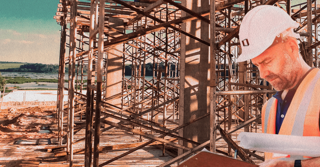 Exemplos de usos de escoramento metálico e travamento